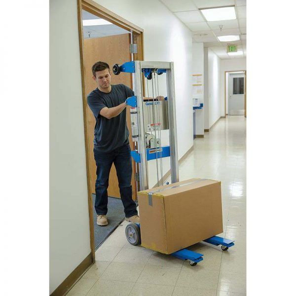 Elevador de Material Genie GL-12 - ALQUIOR | Alquiler de Maquinaria Ourense